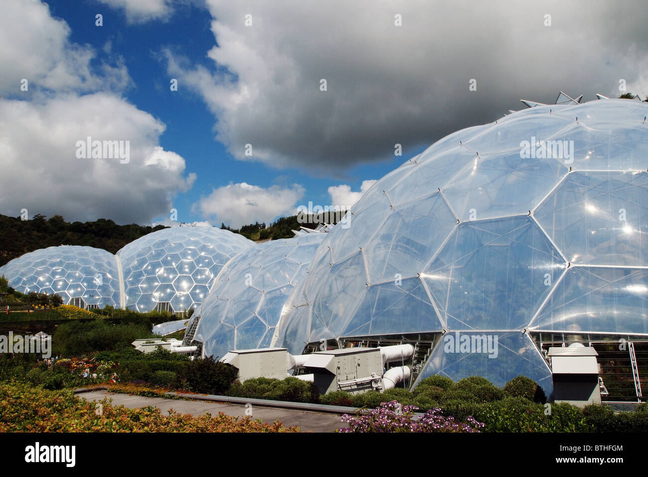 Biodomes eden project hi-res stock photography and images - Alamy
