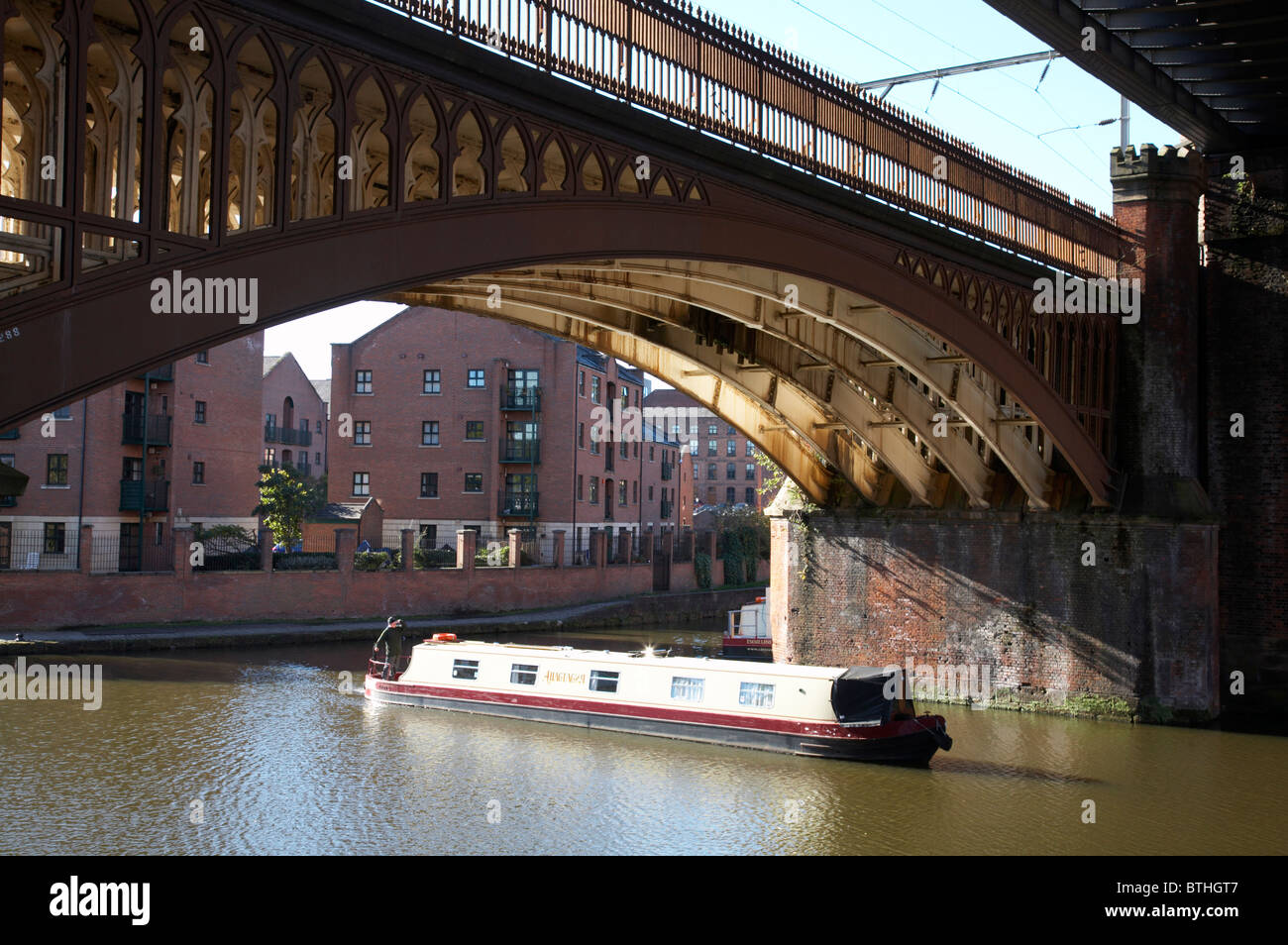 Victorian railway bridge castlefield manchester hi-res stock ...