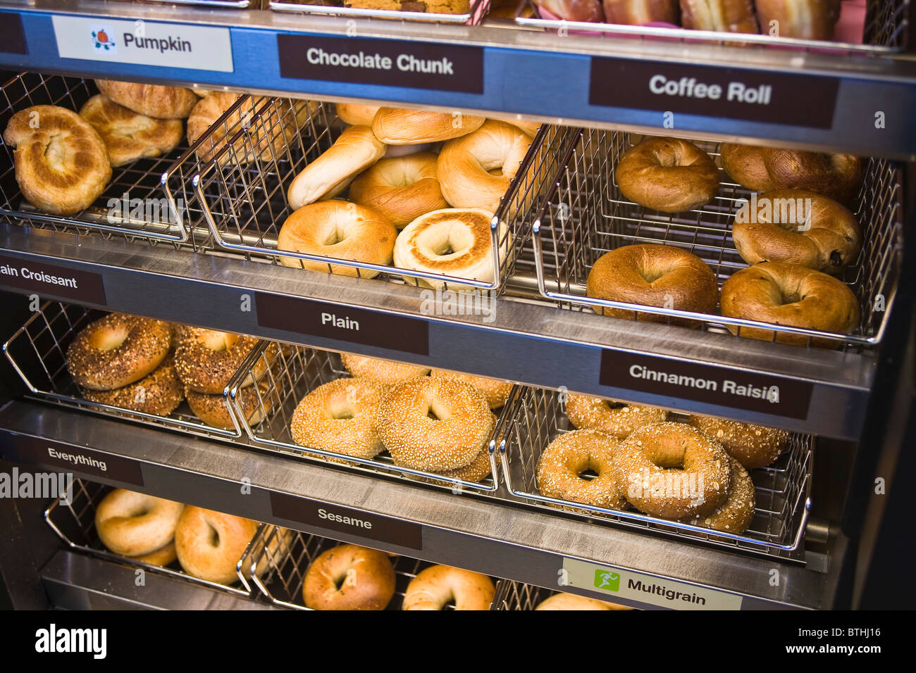 Small donut shop hi-res stock photography and images - Alamy