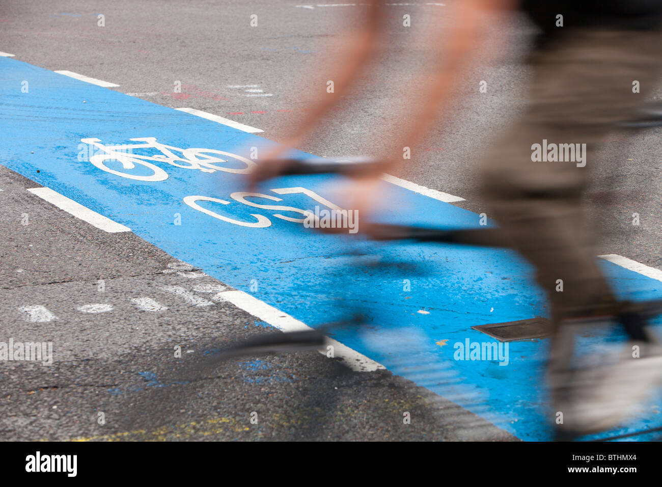 Super highway cycle hi-res stock photography and images - Alamy