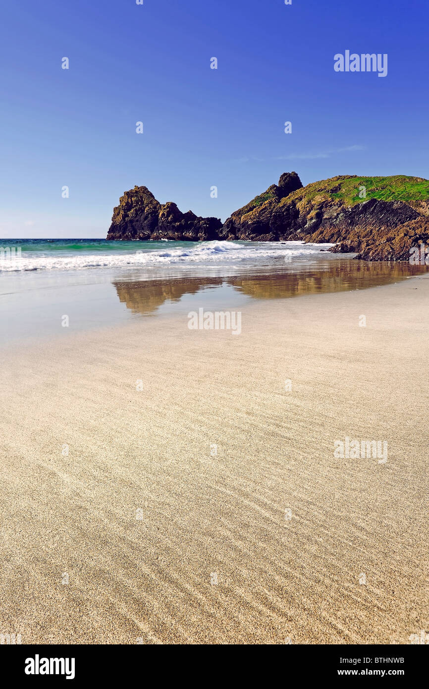Cornwall beach sand hi-res stock photography and images - Alamy