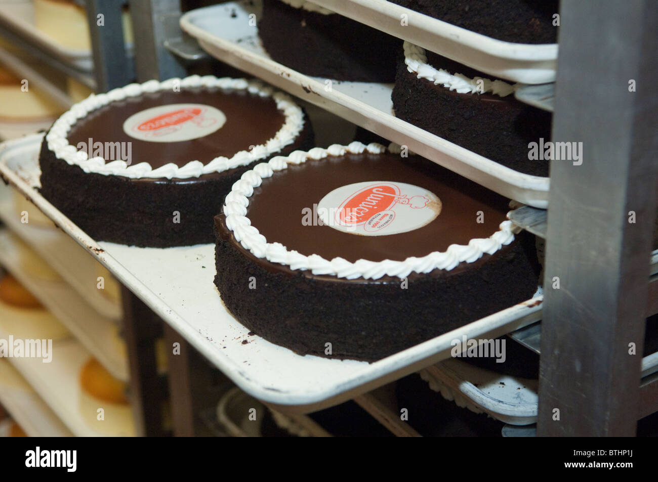 Display of cheesecakes in Junior's Restaurant on Flatbush Avenue in ...