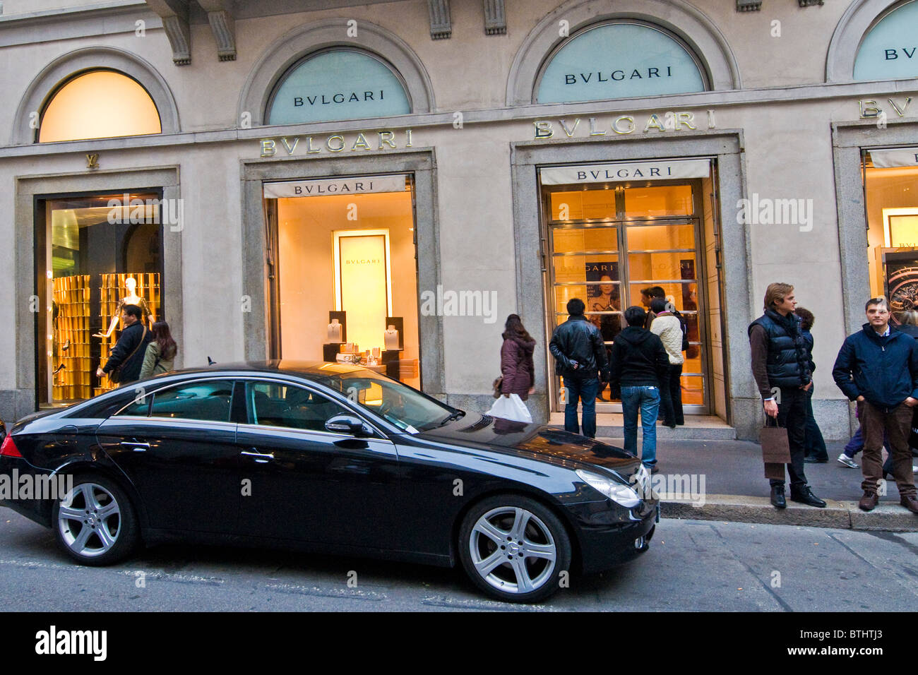 Luxury car in Via Montenapoleone, Milan Stock Photo - Alamy