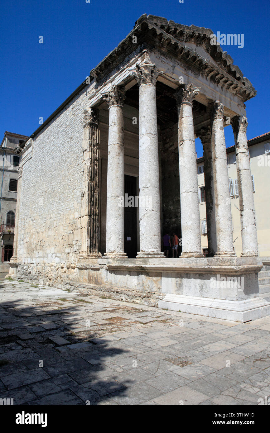 Augustus temple (14 AD), Pula, Istria county, Croatia Stock Photo - Alamy