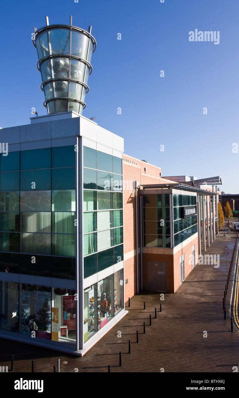 Lookout by Cate Watkinson (2004) Public art installation at Metrocentre ...