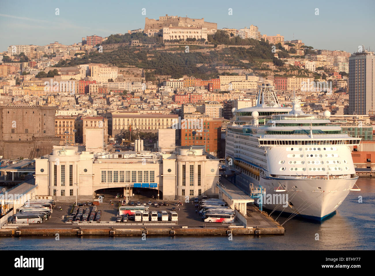 Passenger ship terminals hi-res stock photography and images - Alamy