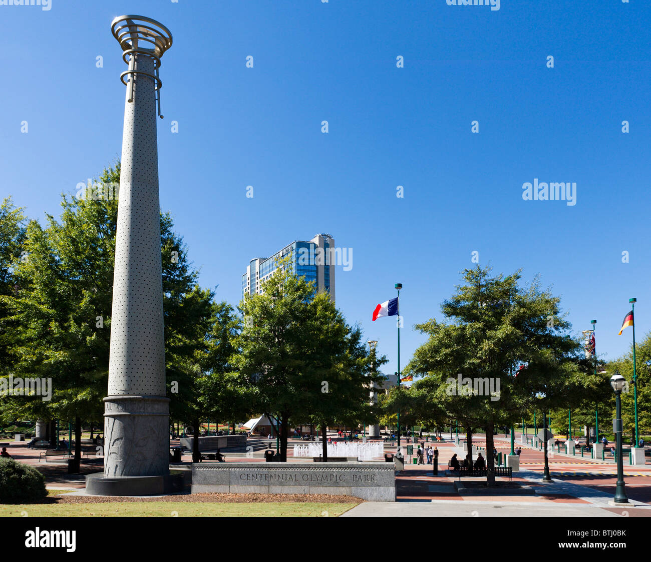 Centennial park sculpture hi-res stock photography and images - Alamy