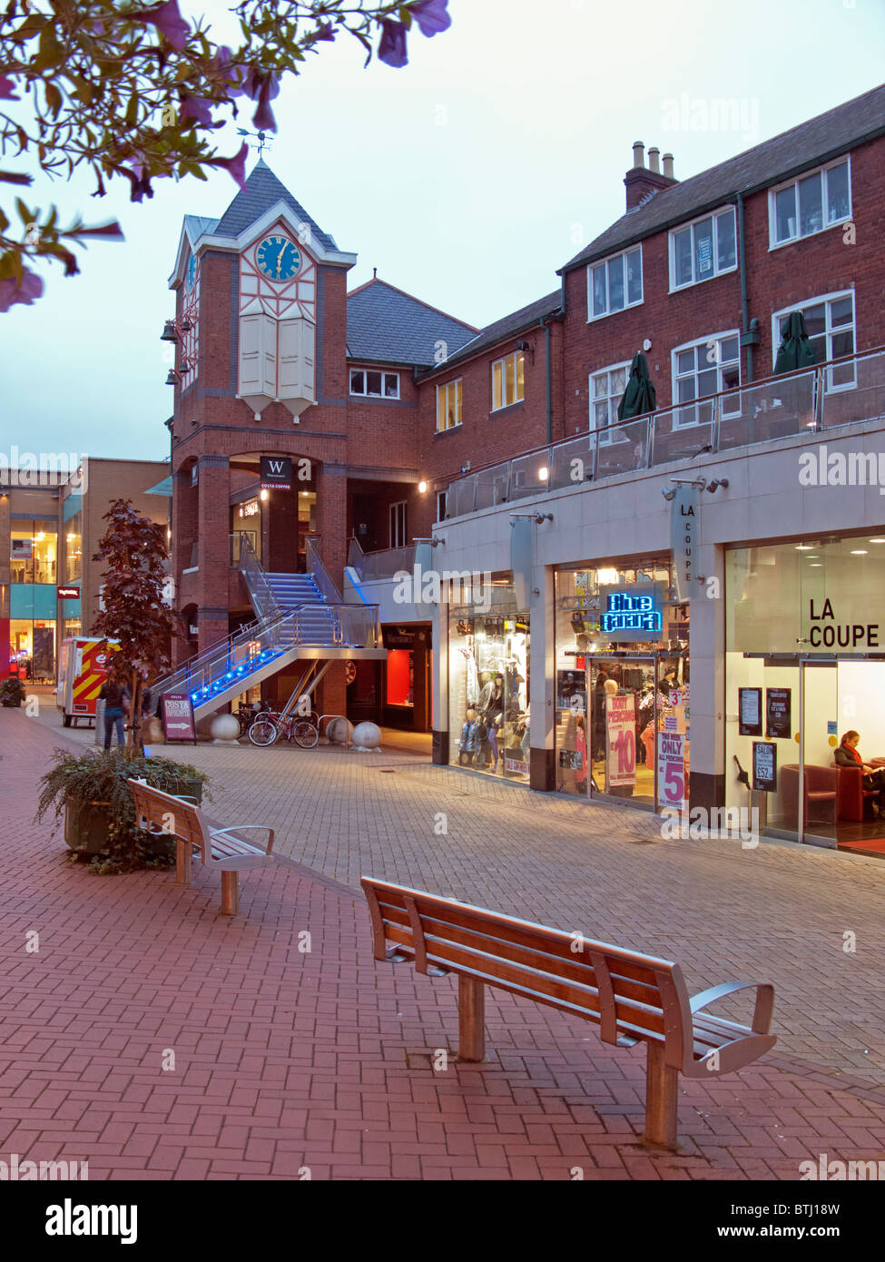 Orchard Square shopping centre, Sheffield Stock Photo: 32358281 - Alamy