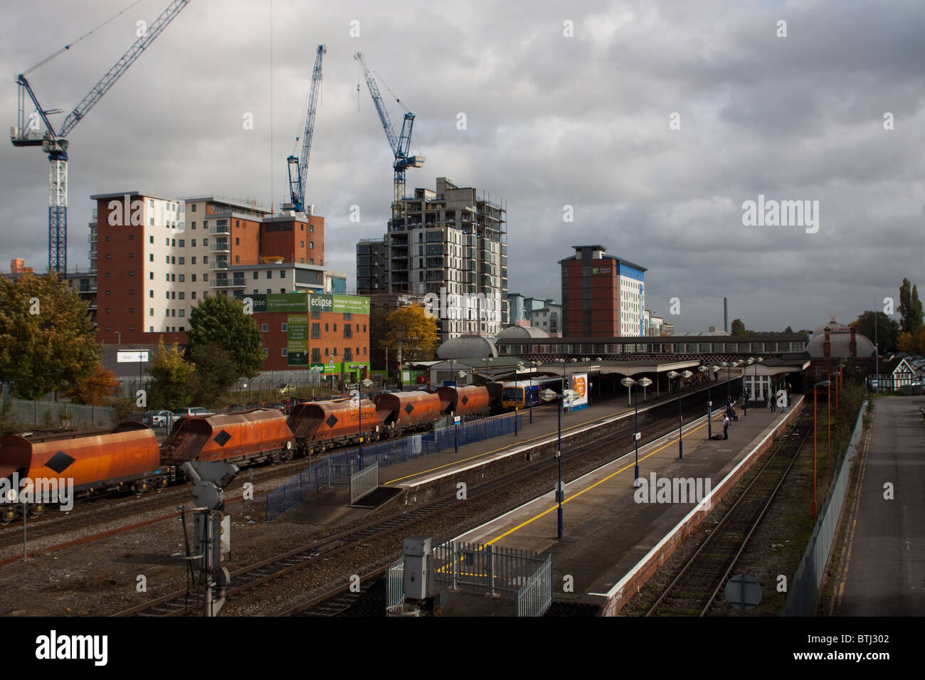 Slough station hi-res stock photography and images - Alamy