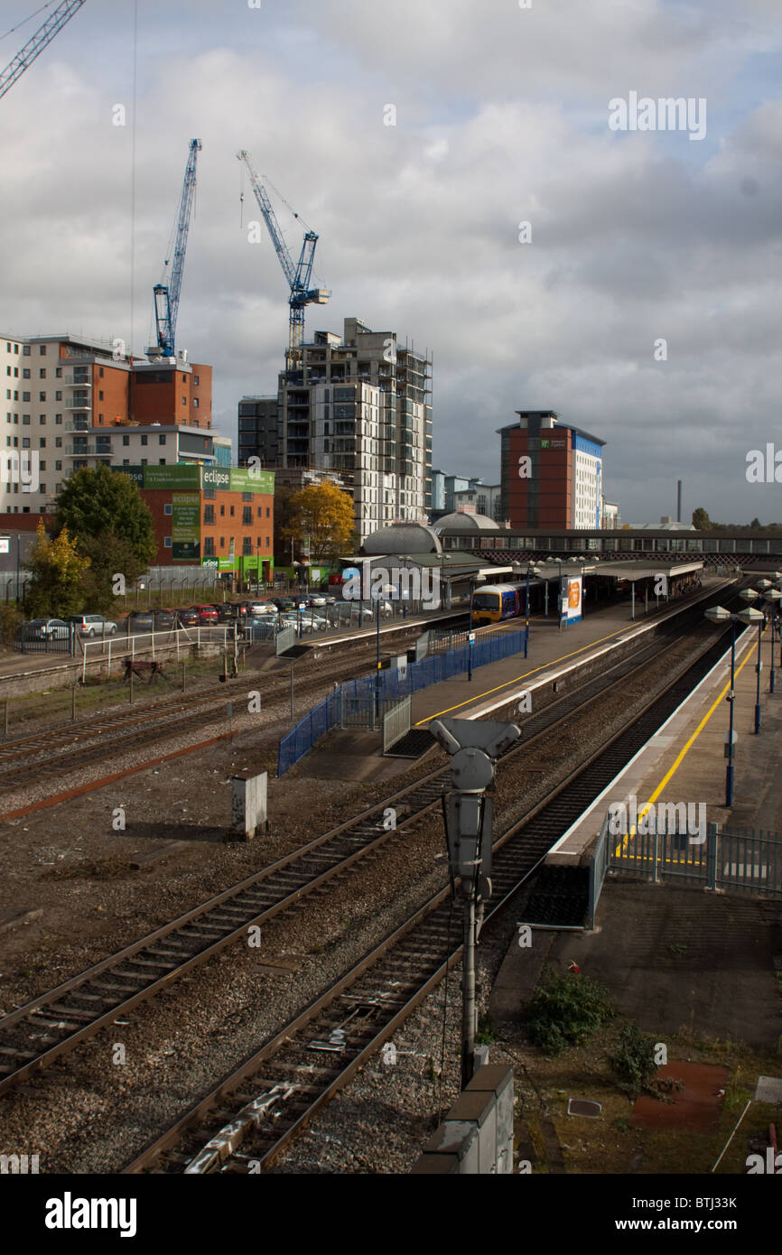 Slough railway station hi-res stock photography and images - Alamy
