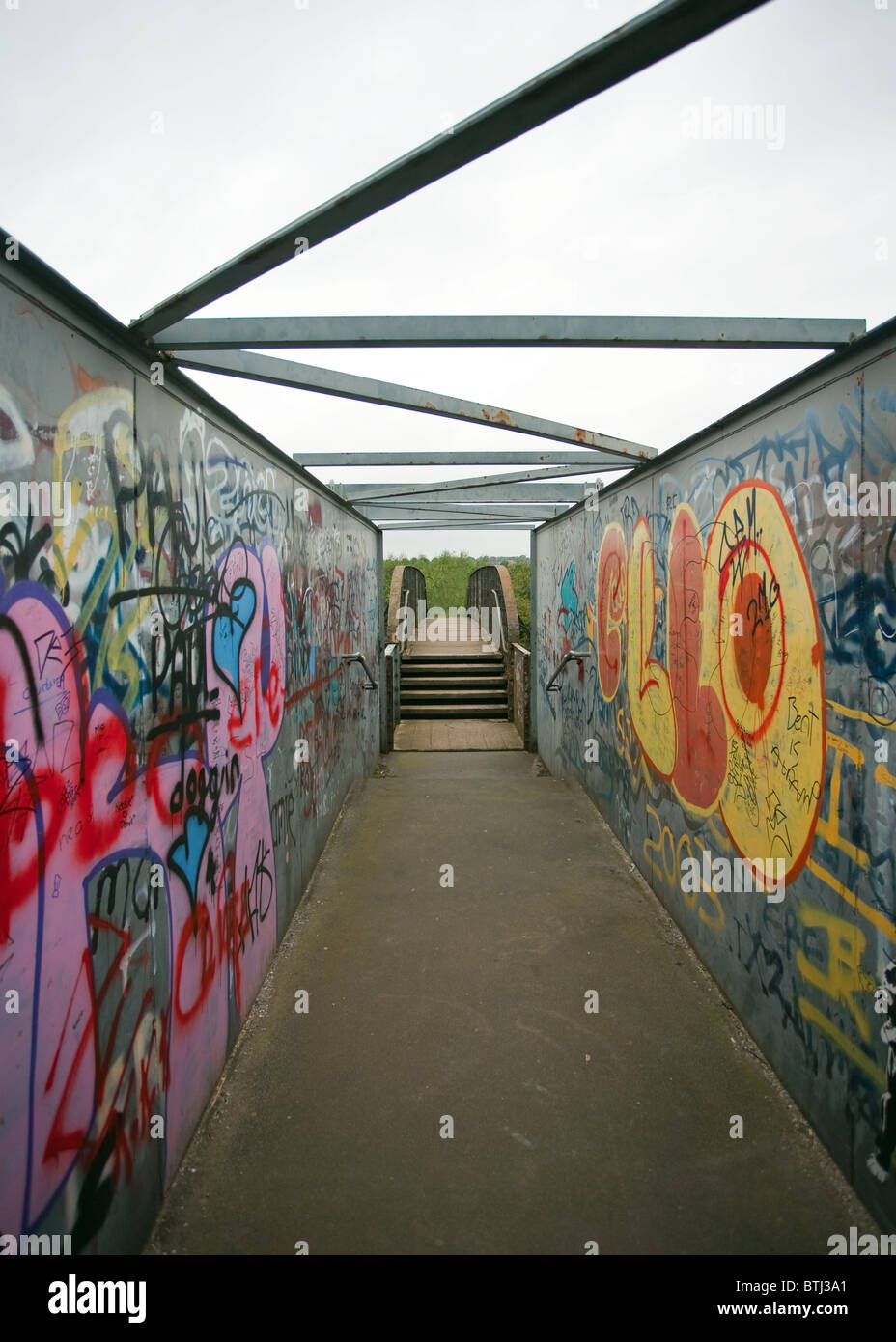 railway bridge graffiti Stock Photo - Alamy