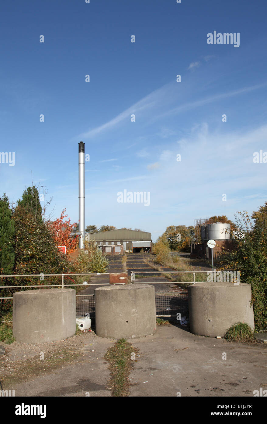 Factory shut down hi-res stock photography and images - Alamy