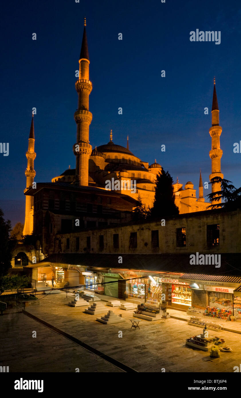 Bazaar mosque hi-res stock photography and images - Alamy