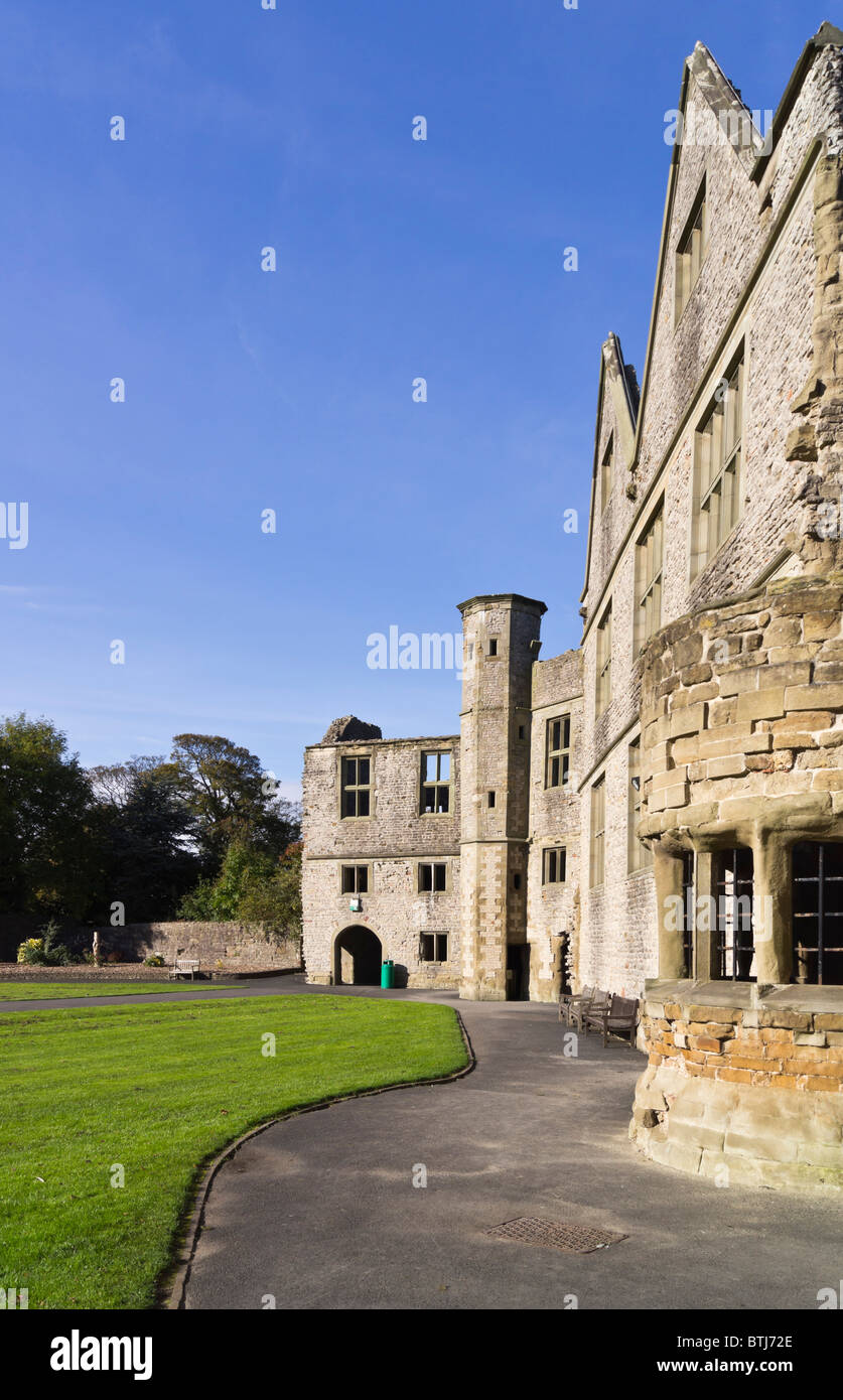 Dudley castle hi-res stock photography and images - Alamy