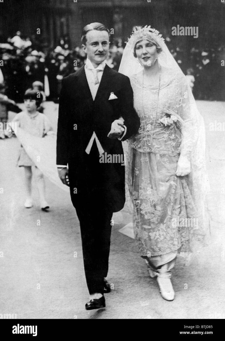 Alfred Duff Cooper and his bride, Lady Diana Manners, 1919.Courtesy ...