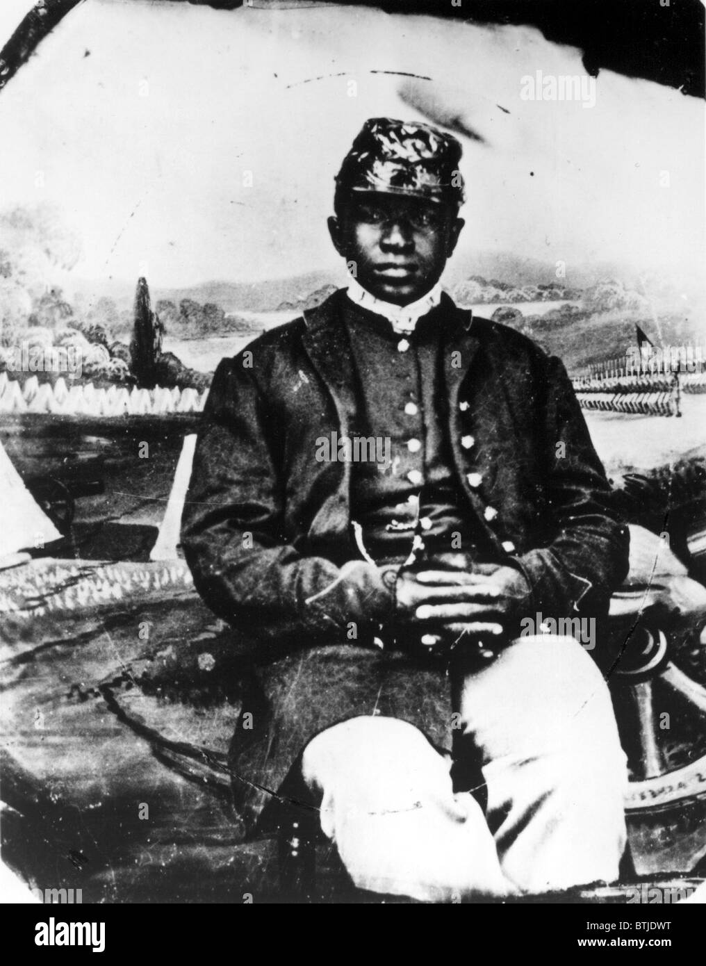 CIVIL WAR-Soldier in the 54th Infantry during the Civil War Stock Photo ...