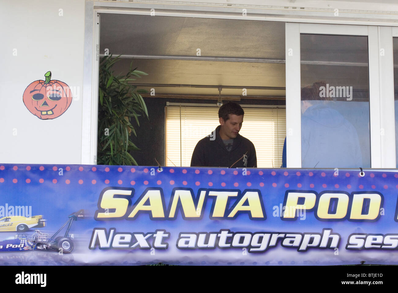 James sutton hi-res stock photography and images - Alamy