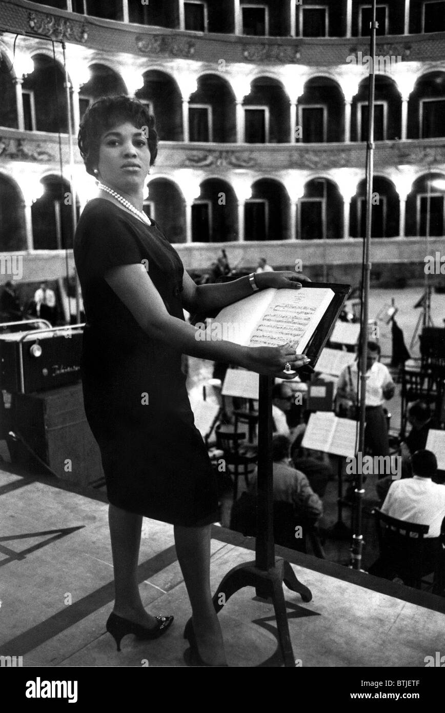 Soprano leontyne price rehearsal aida hi-res stock photography and ... Soprano leontyne price rehearsal aida hi-res stock photography and ...
