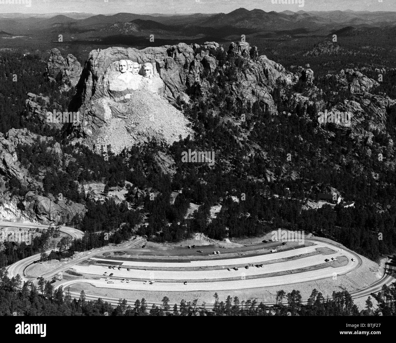 Mount Rushmore, with the faces of U.S. Presidents George Washington ...