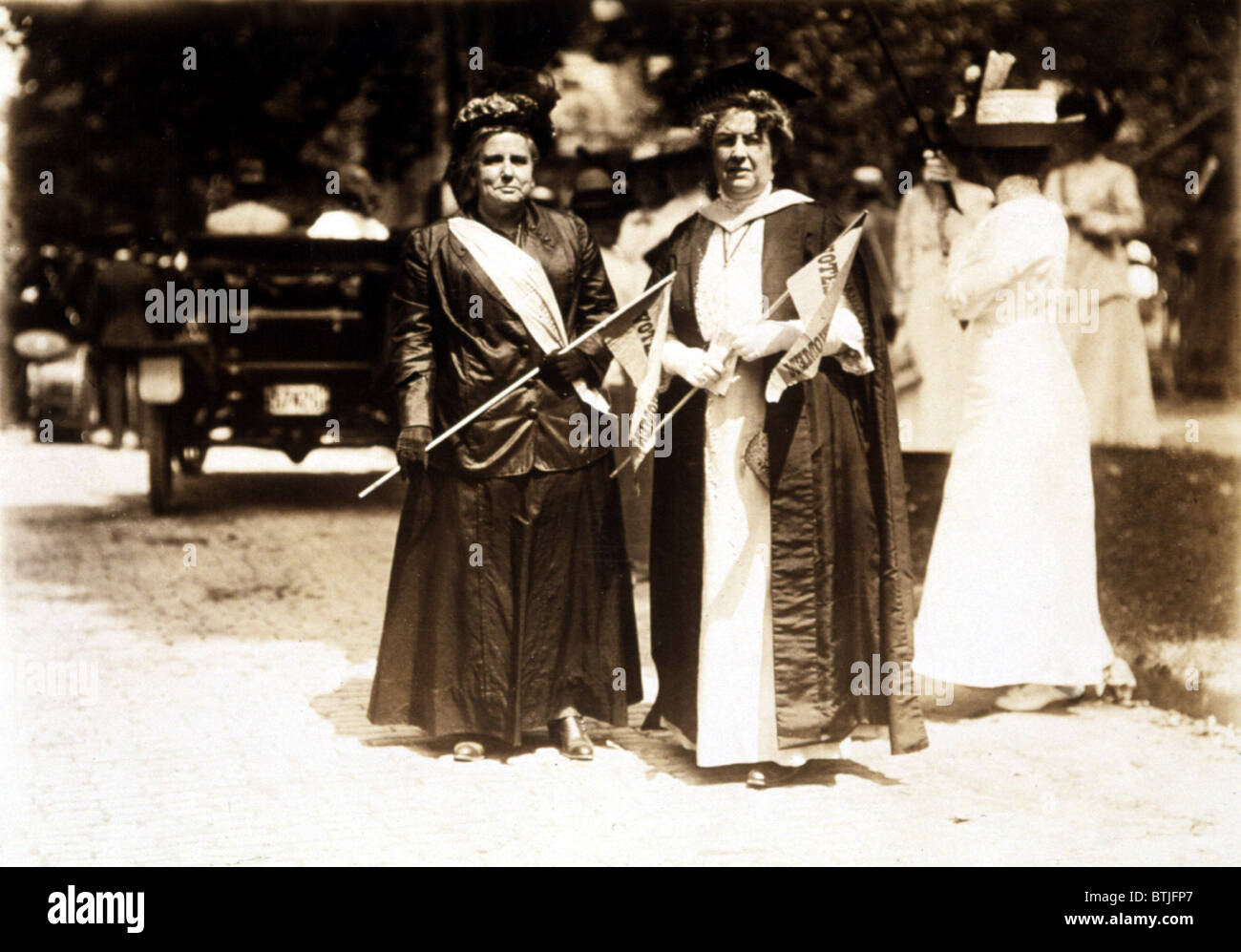Women attending a suffrage parade, U.S., 1912 Stock Photo - Alamy