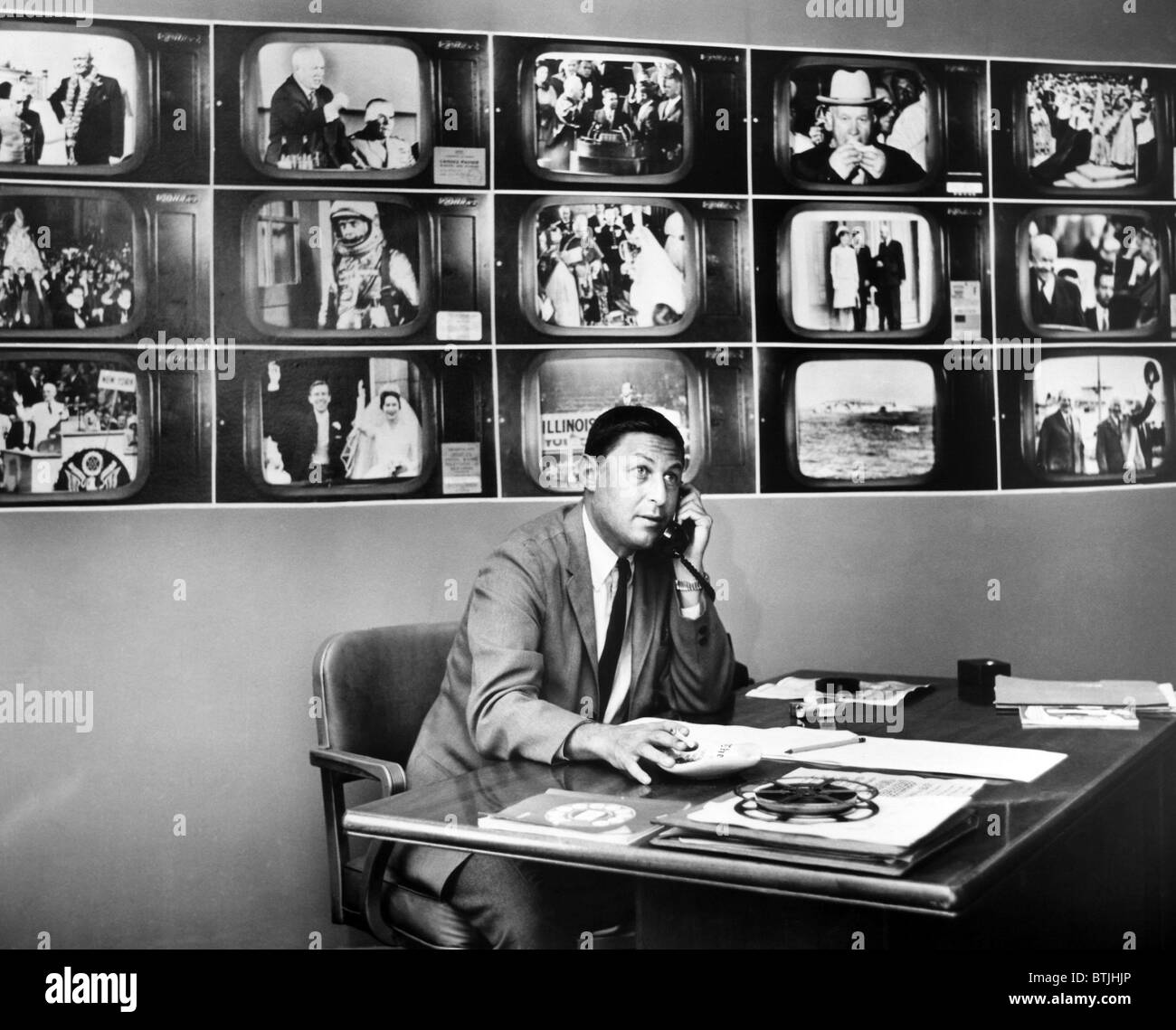 News tv 1960s hi-res stock photography and images - Alamy