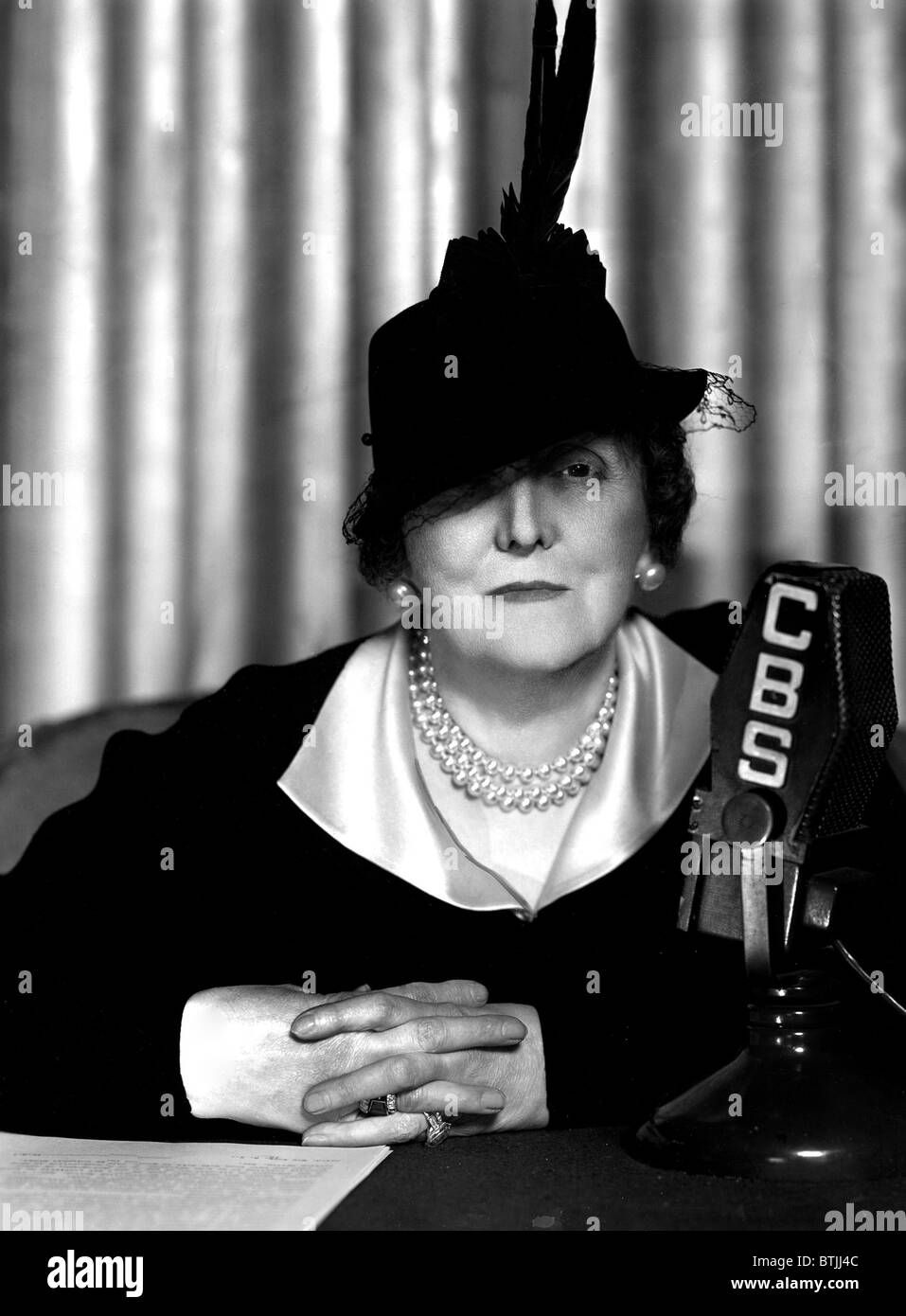 EMILY POST, portrait circa 1937 Stock Photo - Alamy