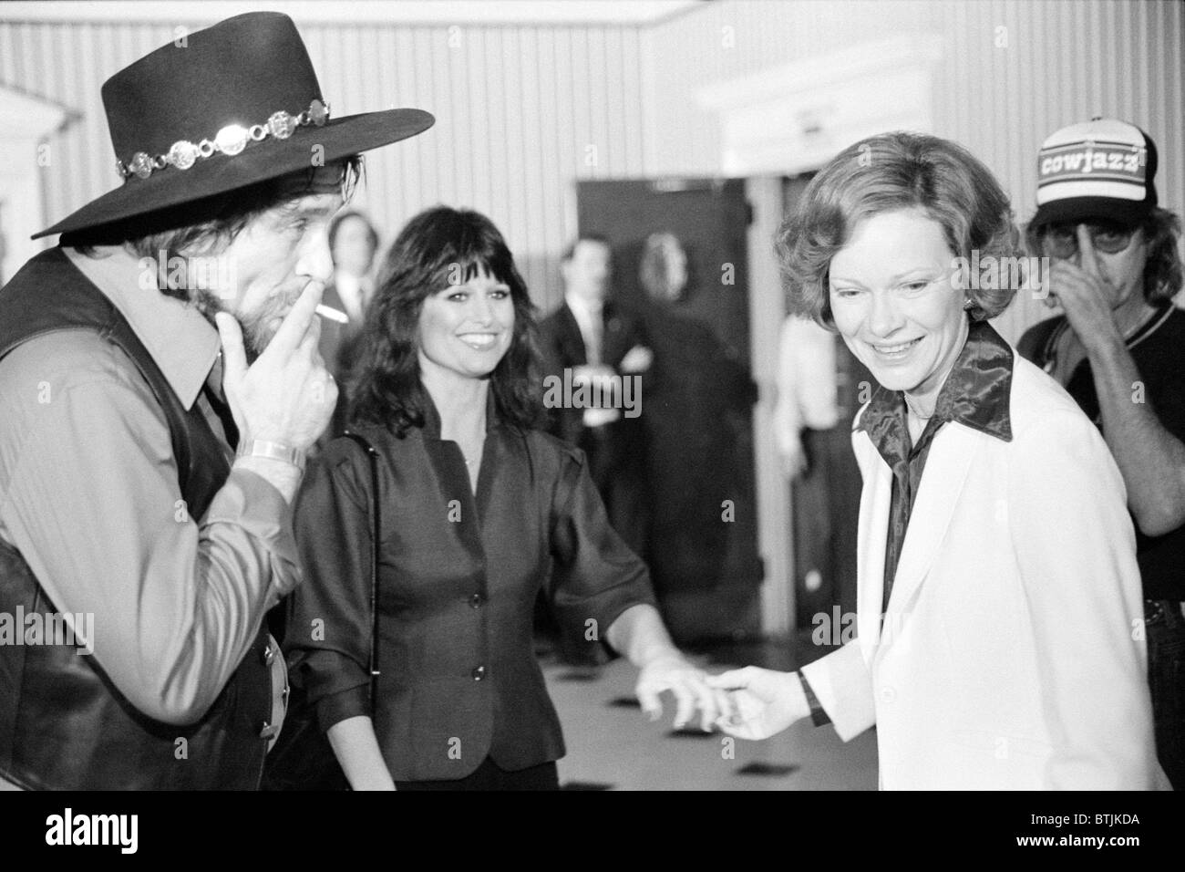 Lady smoking a cigarette hi-res stock photography and images - Alamy