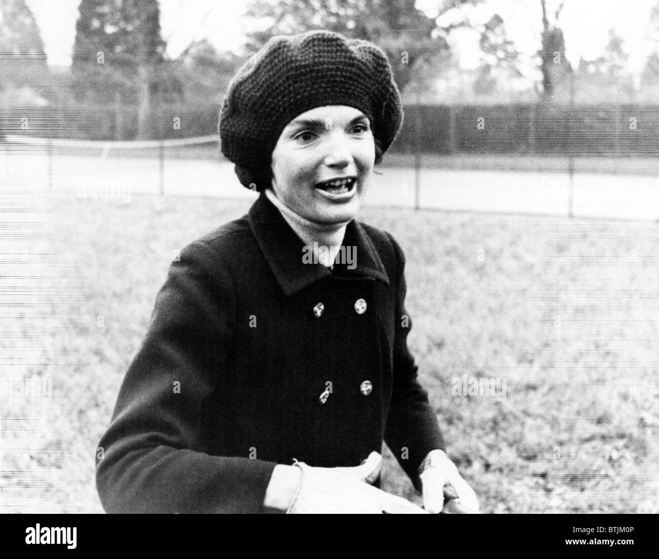 Jacqueline kennedy onassis 1960s hi-res stock photography and images ...