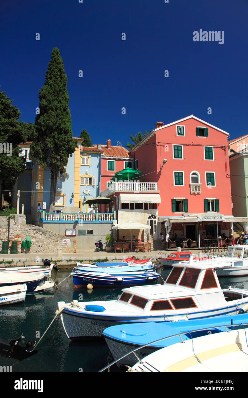 Clorful houses hi-res stock photography and images - Alamy