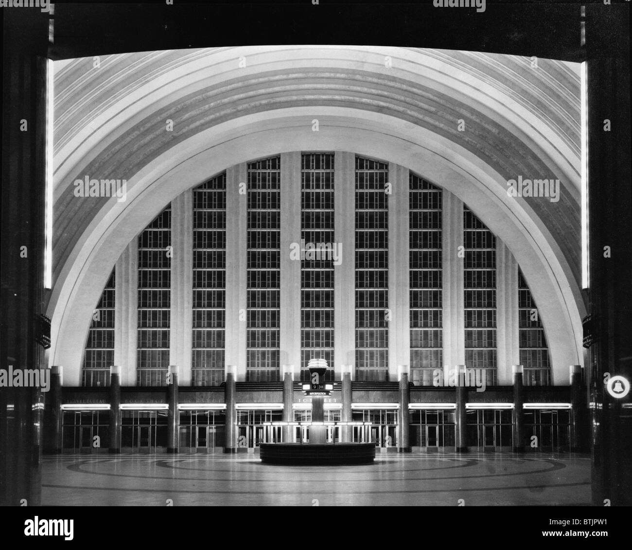 Cincinnati Union Terminal, concourse looking east, constructed in 1933 ...