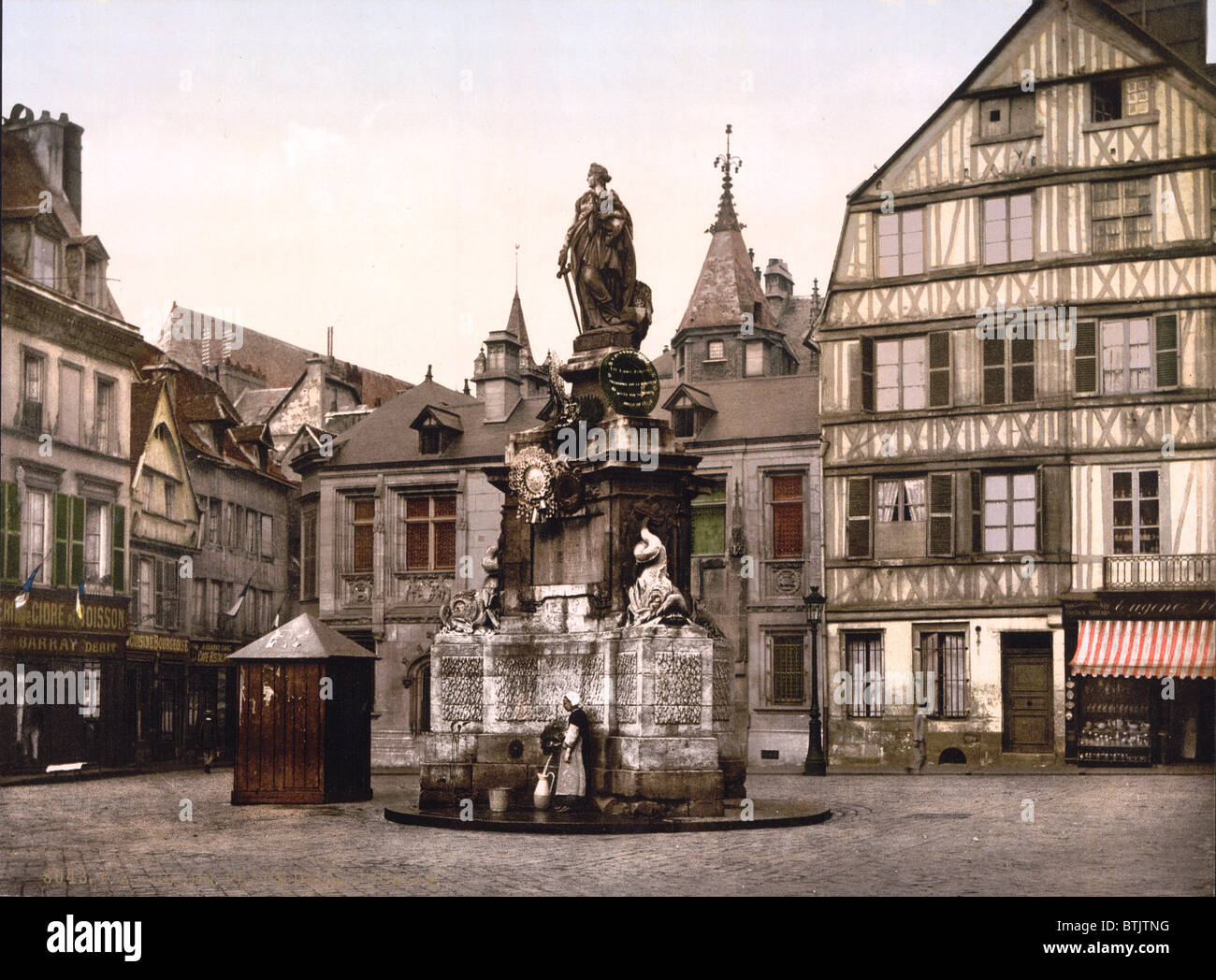 Joan of arc rouen statue hi-res stock photography and images - Alamy