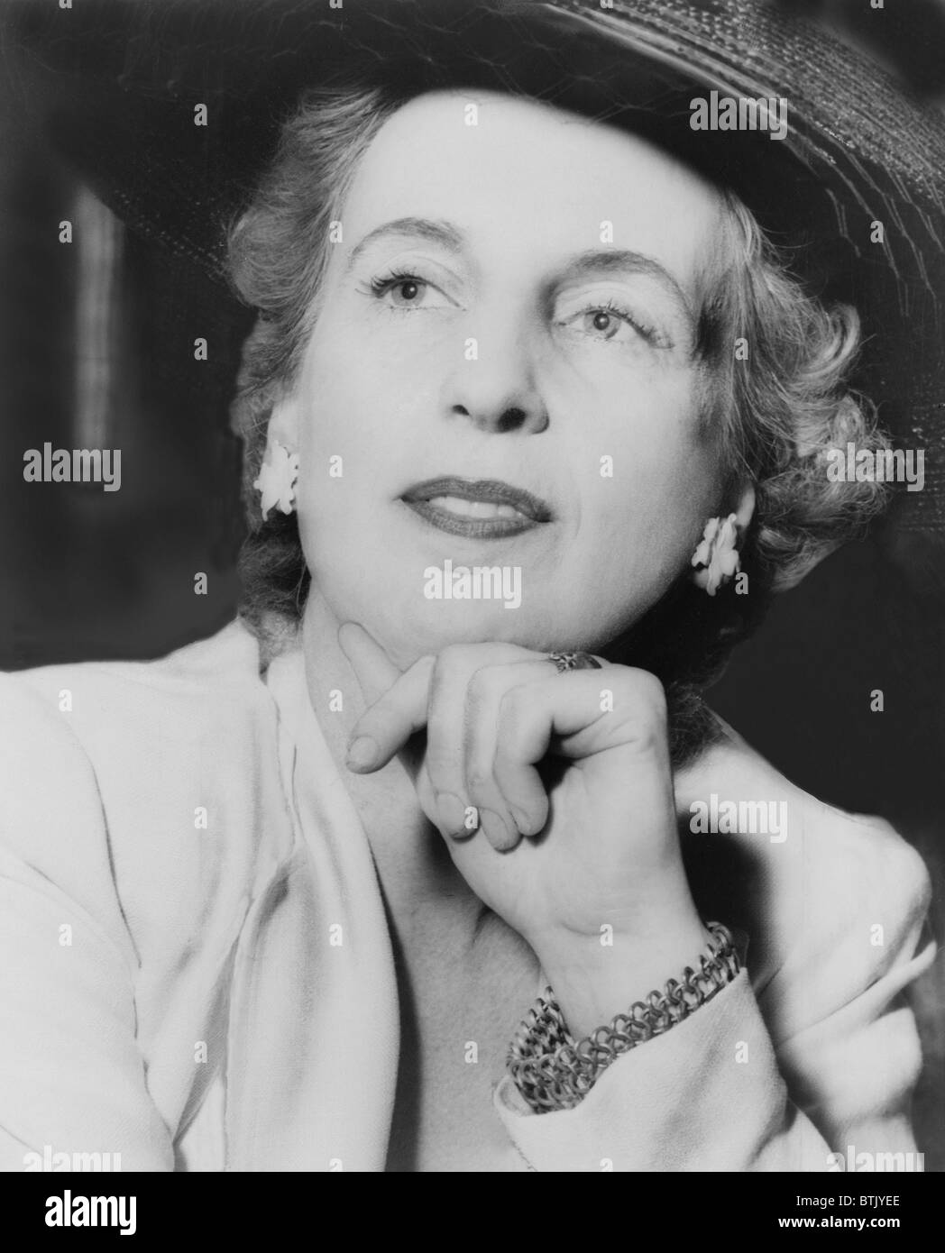 1902 1944 hi-res stock photography and images - Alamy