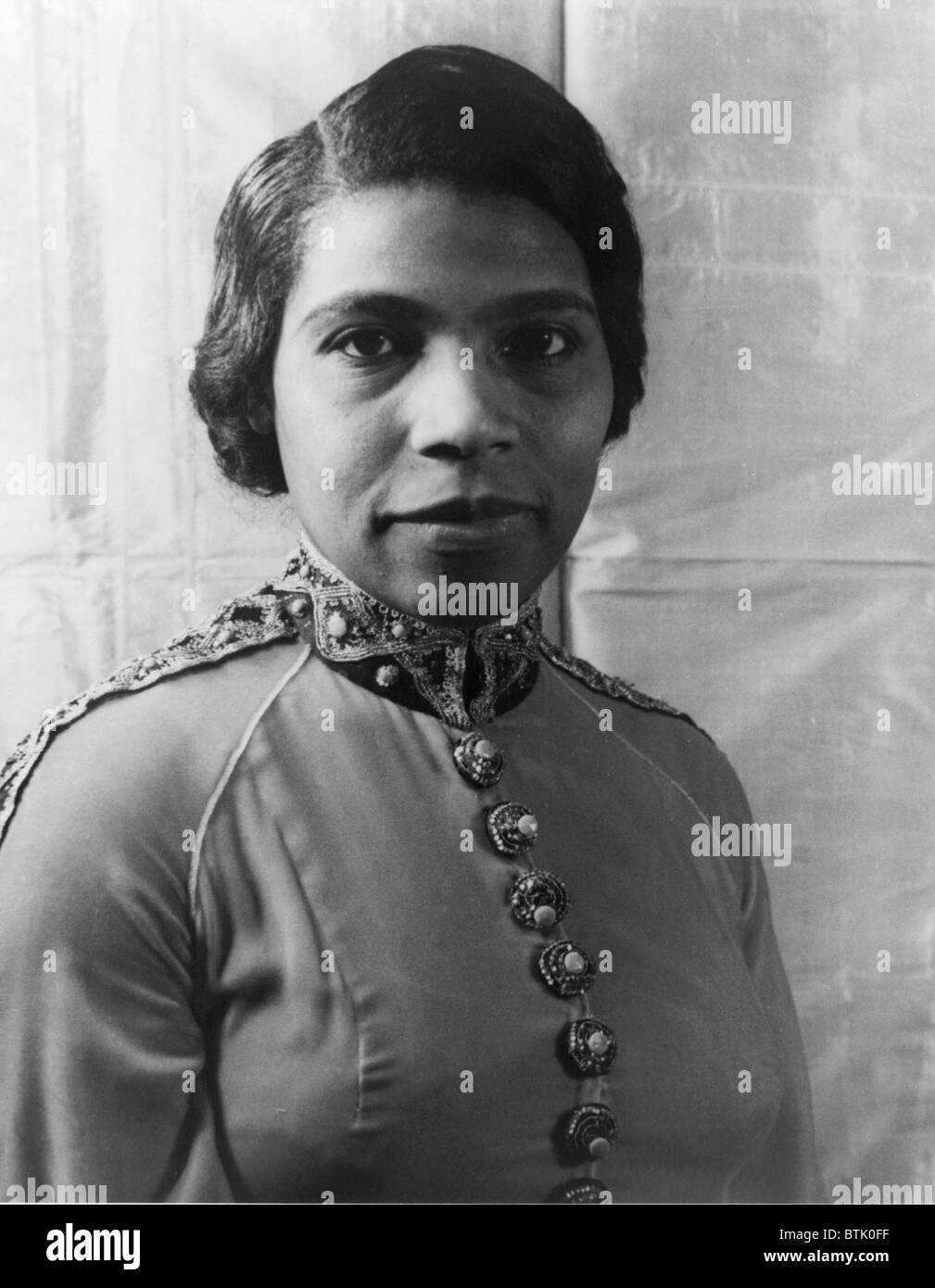 Opera singer portrait classical music Black and White Stock Photos ...