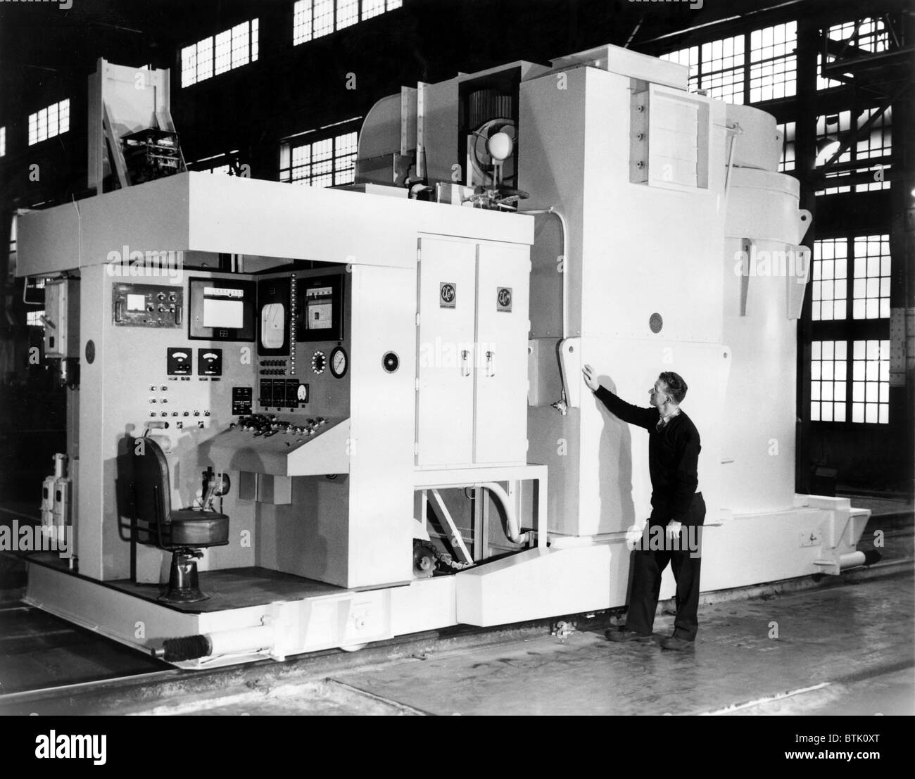 Charging unit ready for shipment to the Enrico Fermi Atomic Power ...