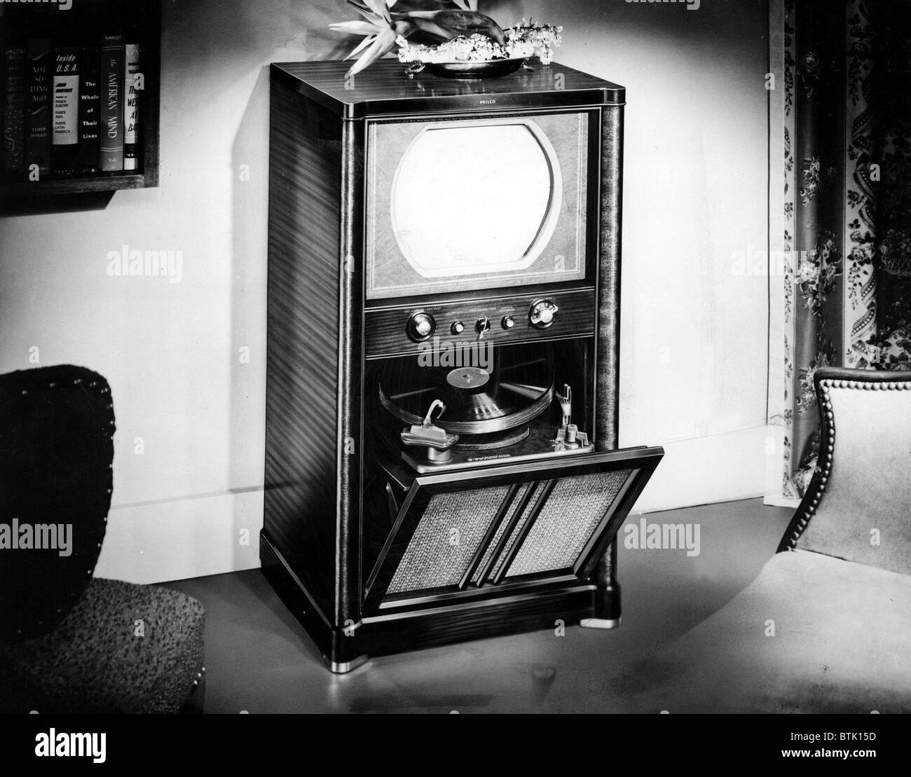 1950 tv set Black and White Stock Photos & Images - Alamy