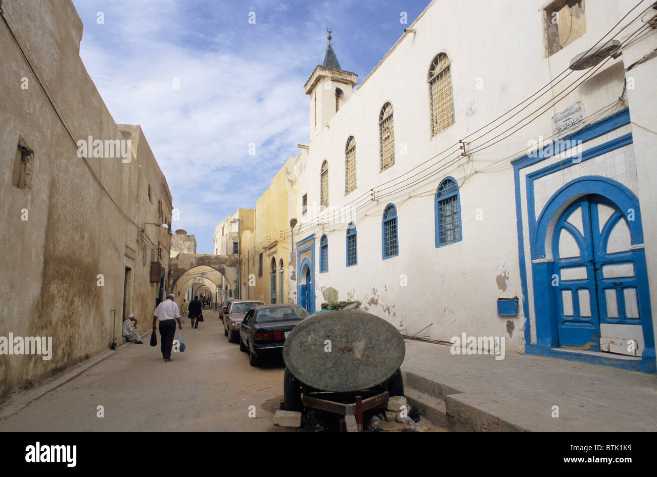 street scene in the old town of Tripoli - Libya Stock Photo - Alamy
