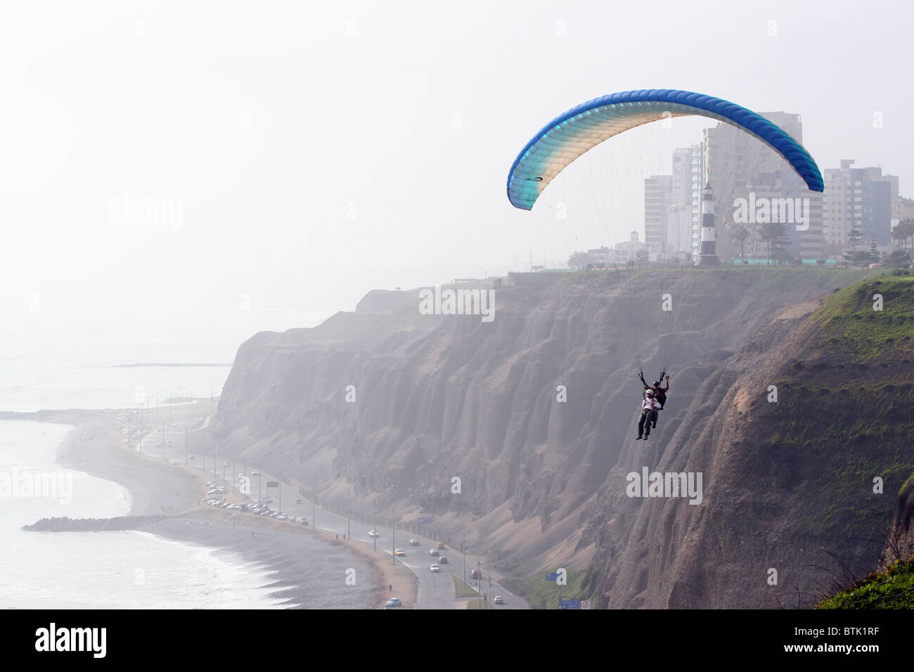 Paragliding from Miraflores, Lima, Peru, South America Stock Photo - Alamy