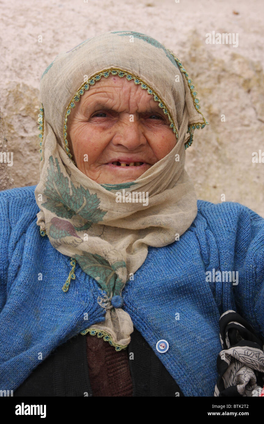 Traditional lady in Cappadocia, Turkey Stock Photo - Alamy