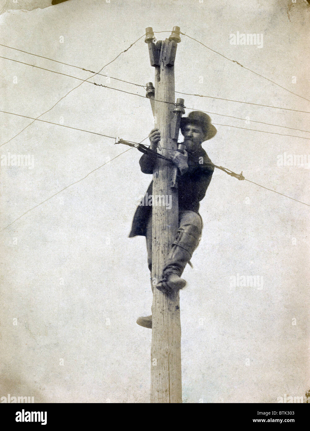 The Civil War Worker Repairing Telegraph Line Andrew Russell