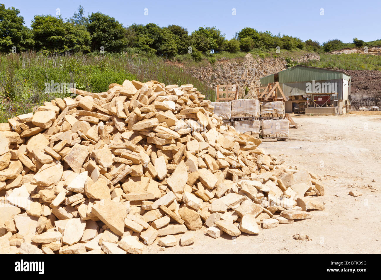 Oolite limestone hi-res stock photography and images - Alamy