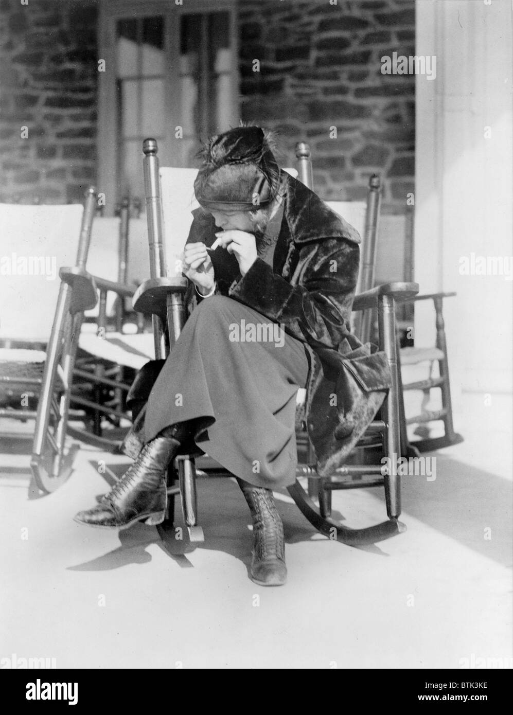 Sarah Anderson, a Washington suffragist who advocates equal smoking ...