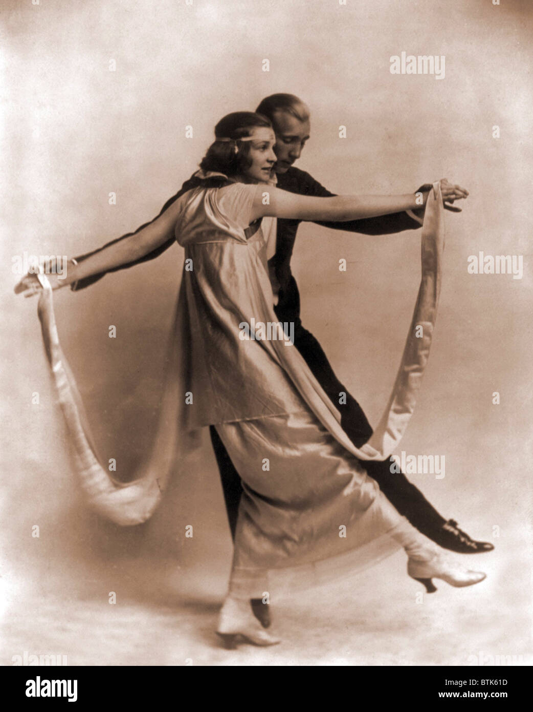 Vernon Blythe Castle (1887-1918), and wife, Irene, dancing. 1914 ...