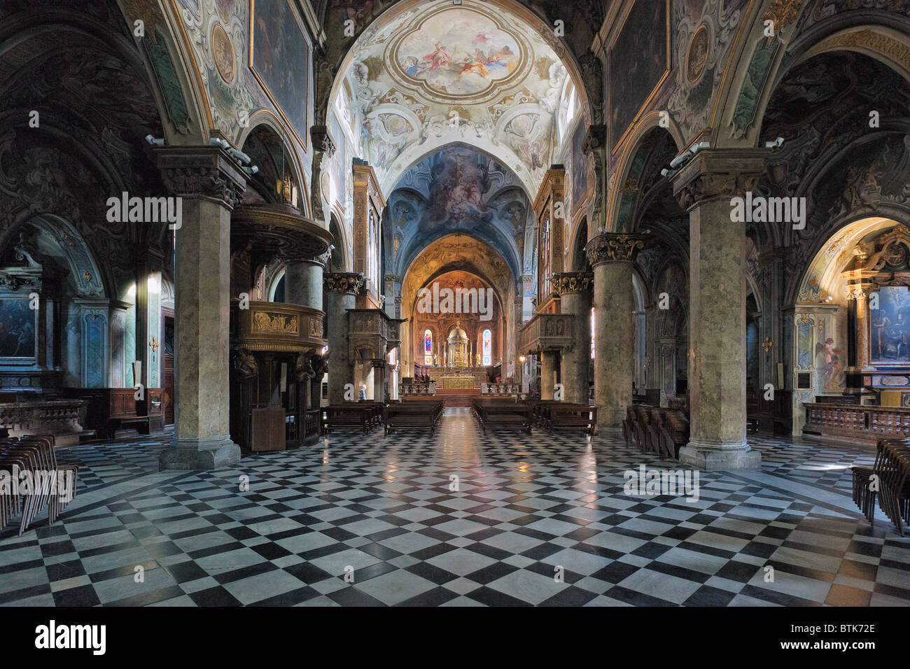 Interior view of Monza Cathedral Stock Photo - Alamy