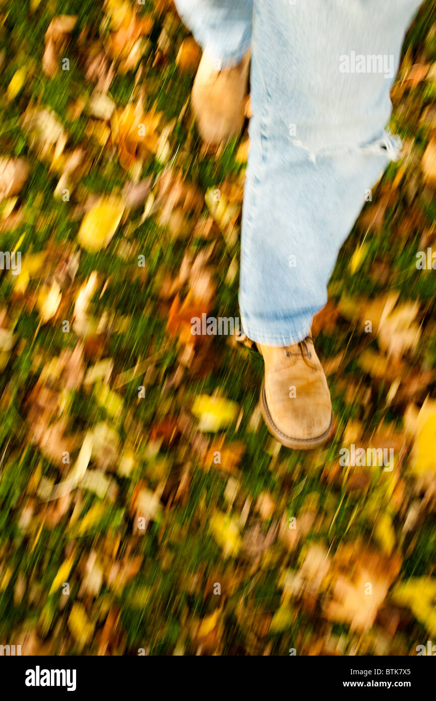 Man walking feet looking down hi-res stock photography and images - Alamy