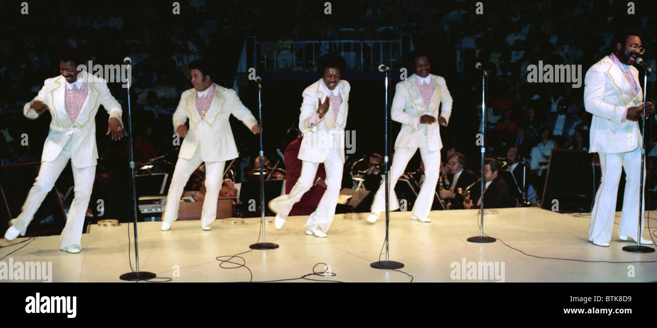 The Spinners, 1974, Millrun Playhouse Theater in the Round, Niles ...