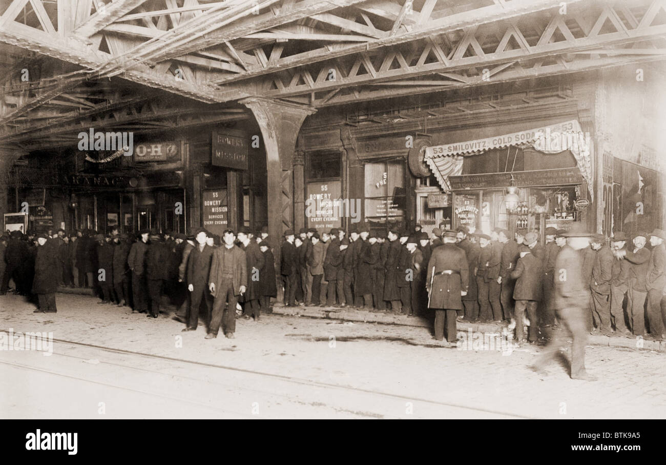 Depression breadline hi-res stock photography and images - Alamy