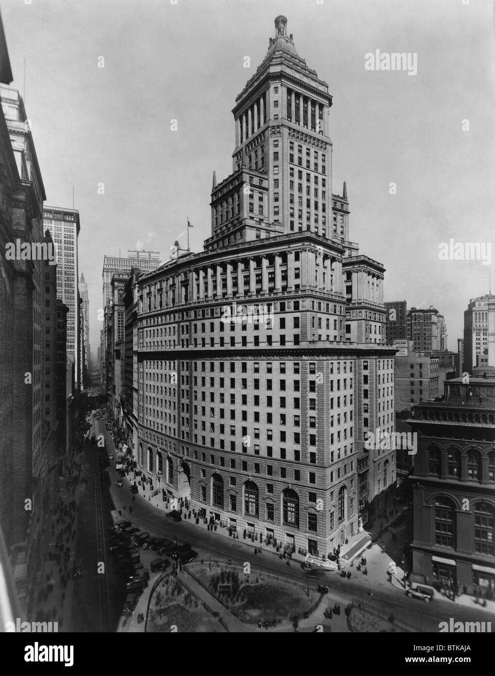 New building in oil Black and White Stock Photos & Images - Alamy