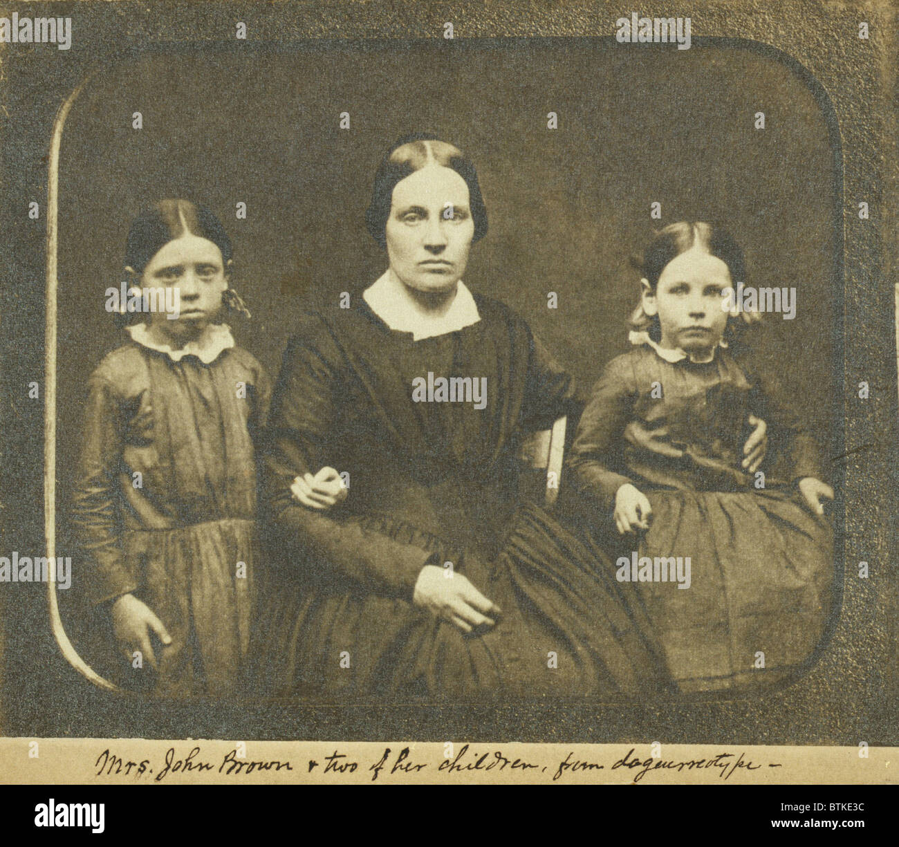 Mary ann brown with her daughters annie and sarah hi-res stock ...