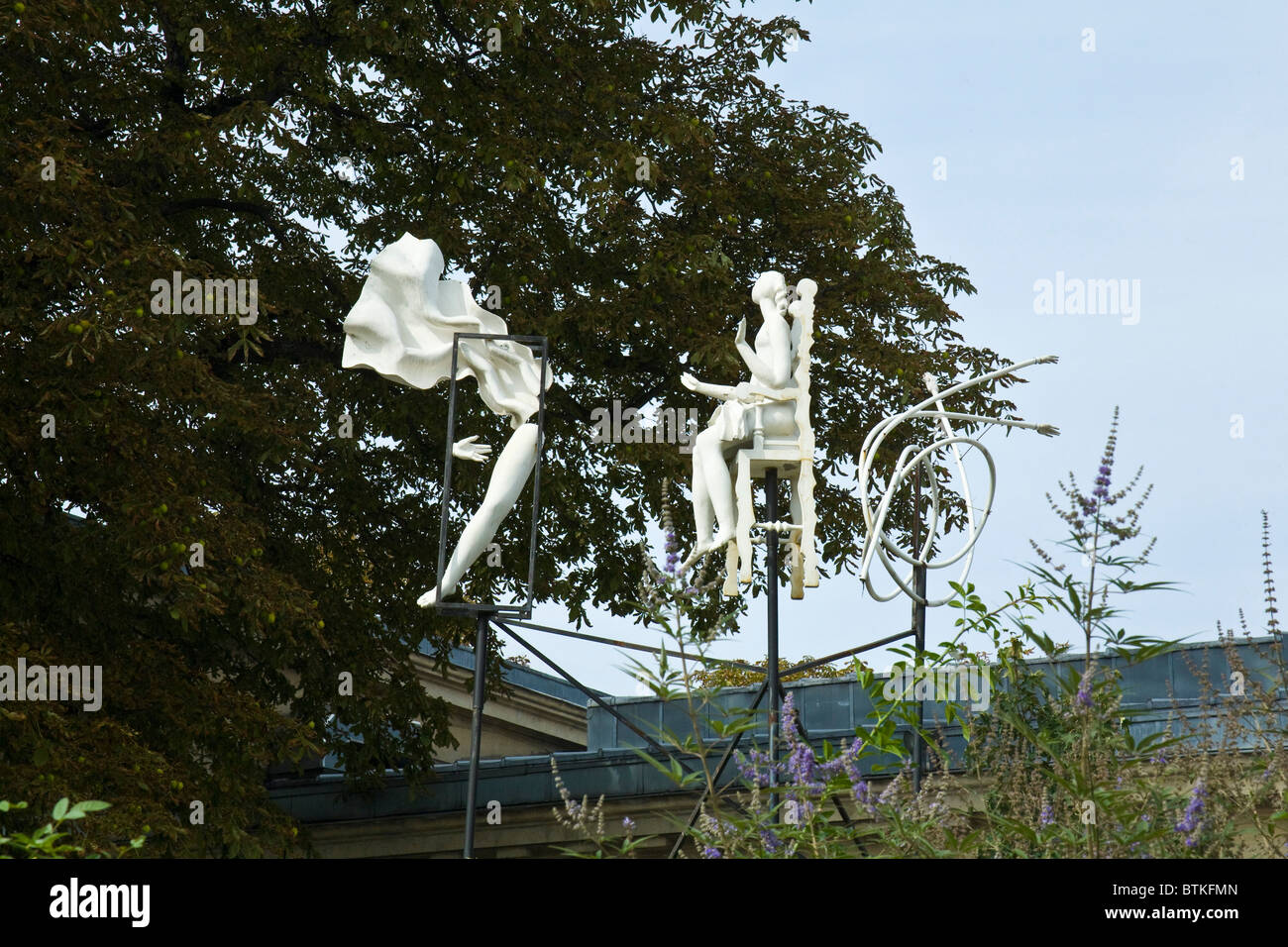 Metal Sculpture, Public Park, Paris, France Stock Photo - Alamy