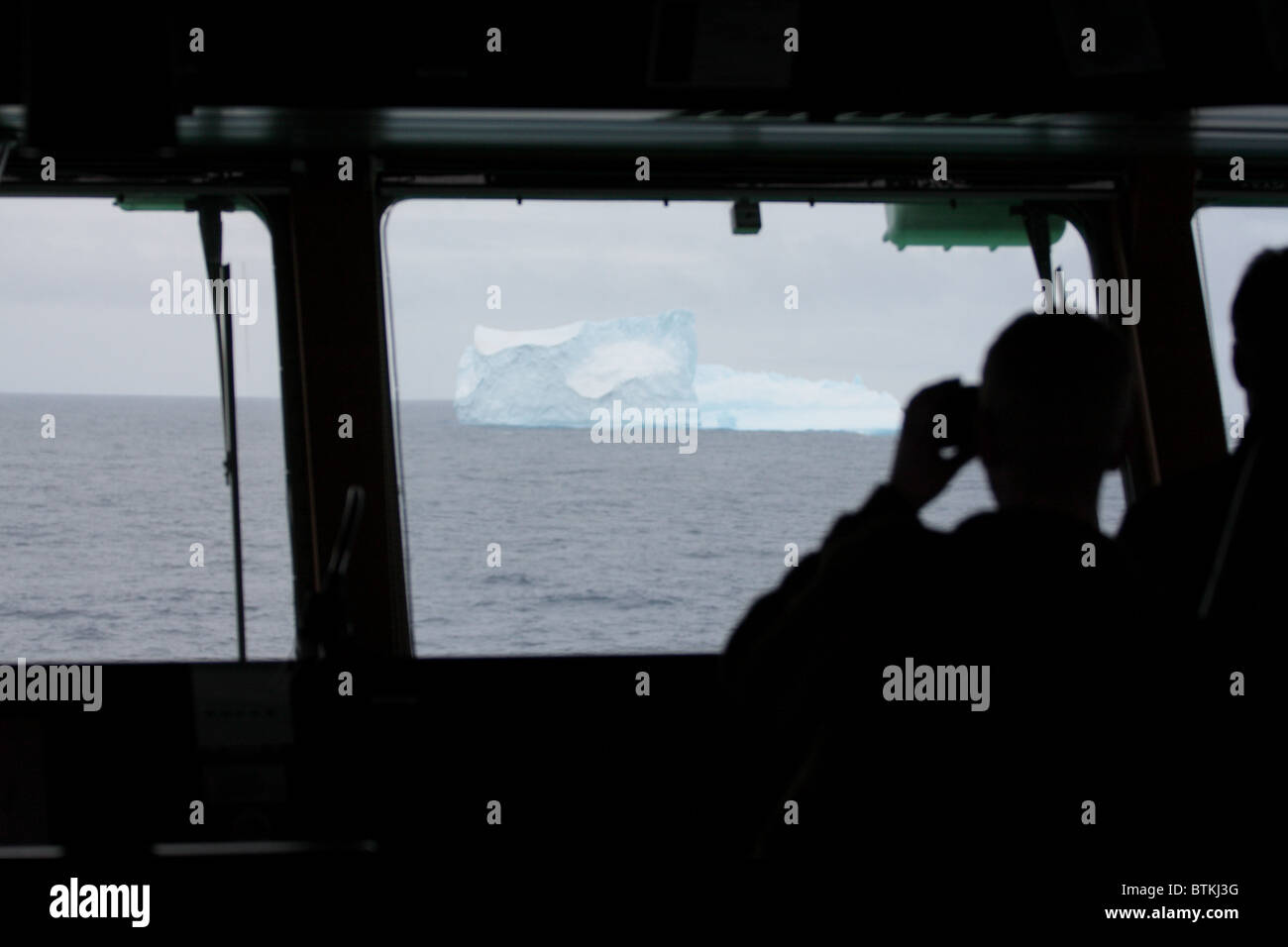 Captain view from bridge hi-res stock photography and images - Alamy